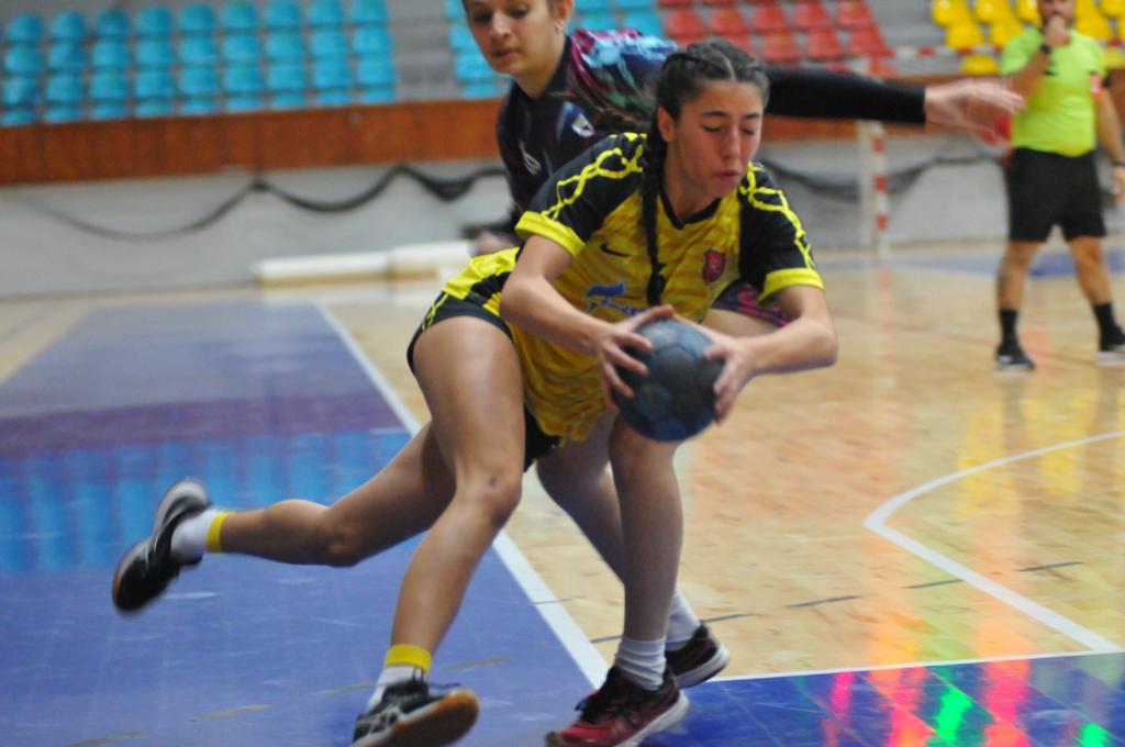 Finalde YDÜ ve UKÜ avantaj yakaladı - Gıynık Spor